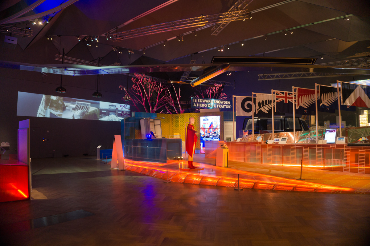 Hero-shot-V&A - Superflux